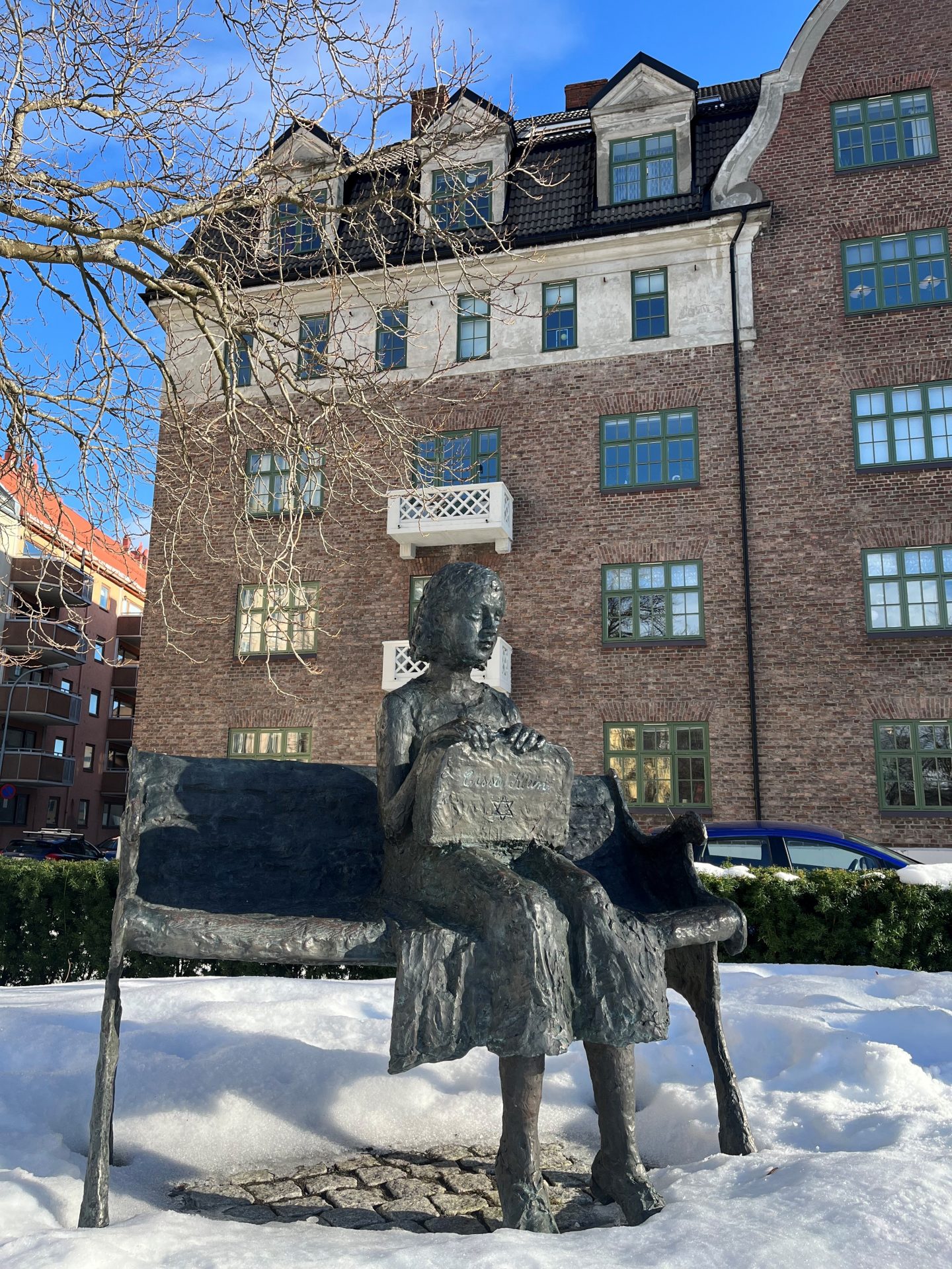 Fredar minnesmerke over jødiske born og unge